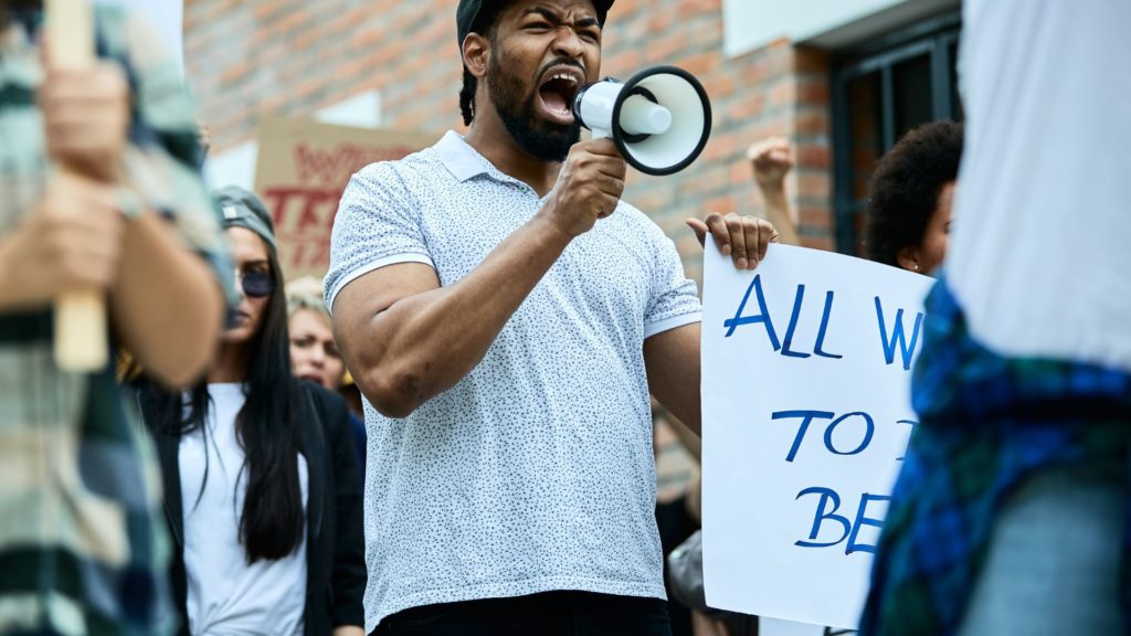 How to Raise a Woke Baby: An Interview with Mahogany Browne | BELatina