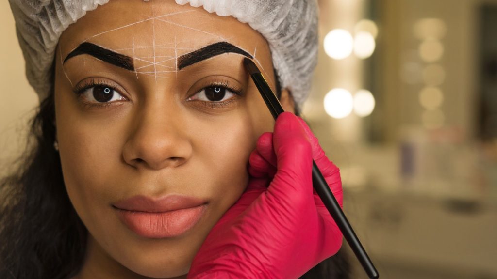 Brow Queens: 15 Celebs with Goddess-Worthy Eyebrows | BELatina