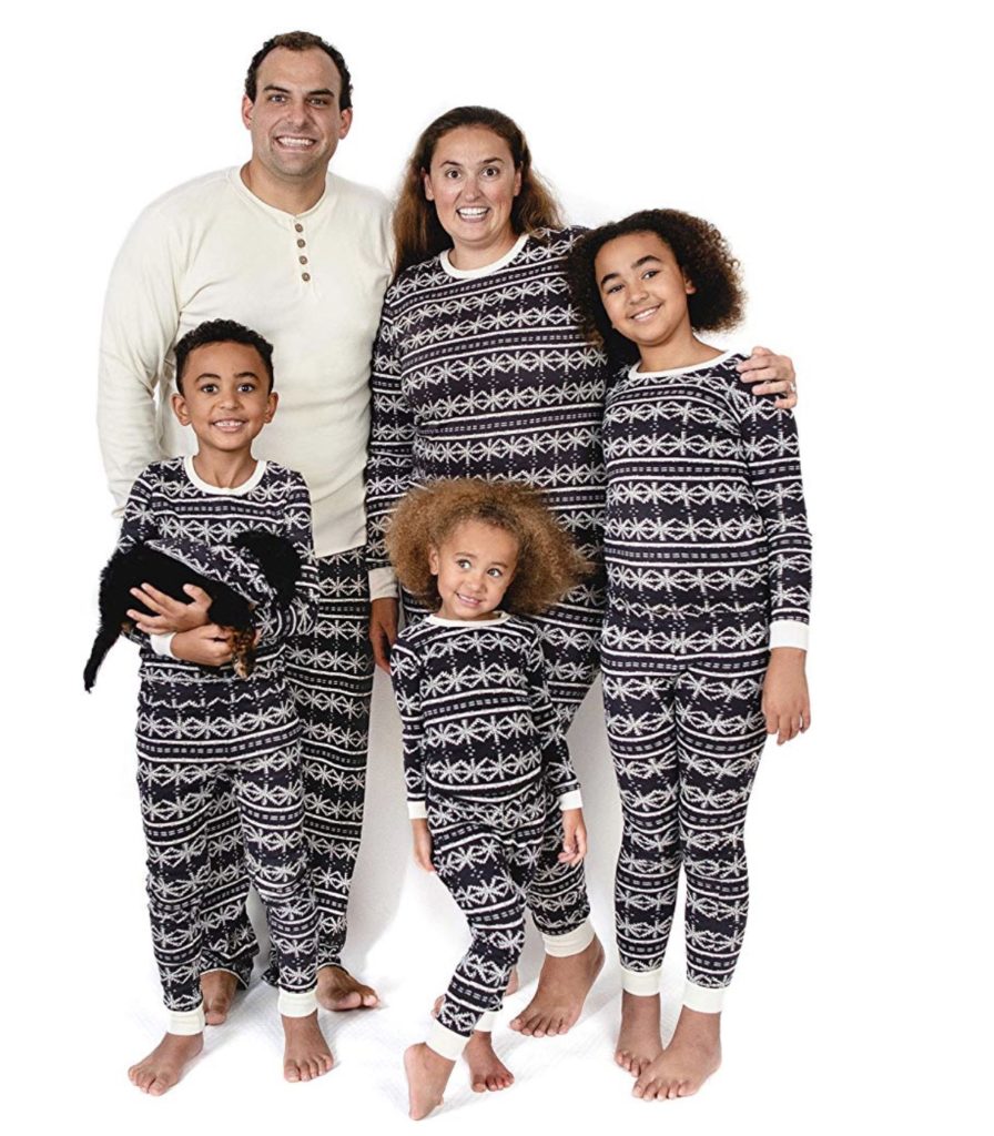 6 Adorable Family Matching Pajamas Sets for the Holidays | BELatina