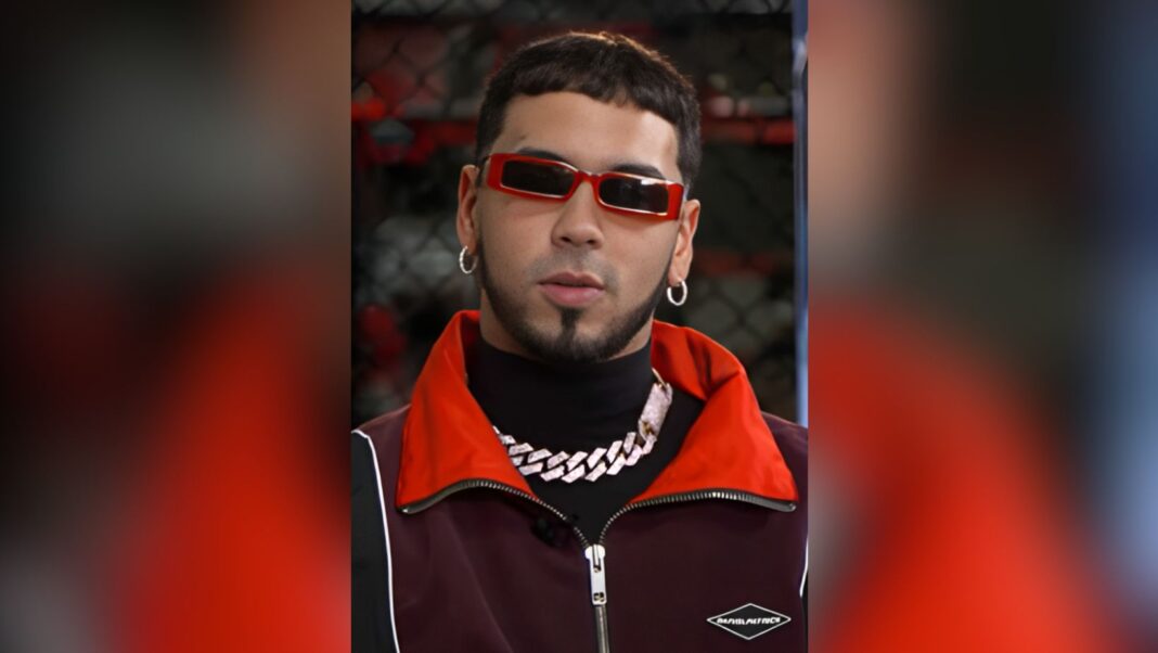 Anuel AA Couldn't Keep Karol G's or Feid's Name Out of His Mouth During the First Two Shows of ...