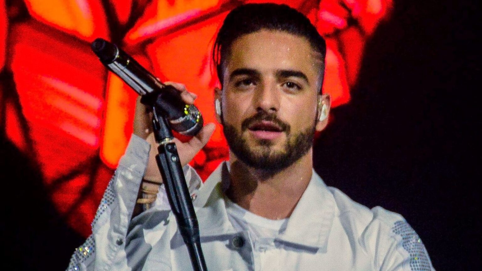 Maluma Praises Bukele During His Latest Concert Yet His Words Collide ...